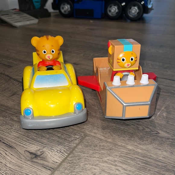 the fred rogers company | Toys | Daniel Tiger Pull Back And Launch Cars ...